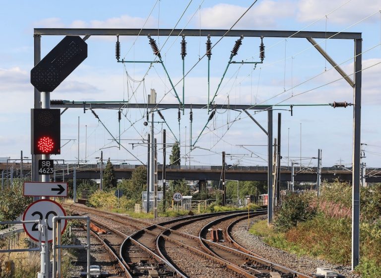 RELEJI – PRINCIP RADA, OSNOVNI DELOVI I UPOTREBA – Kvart Magazin