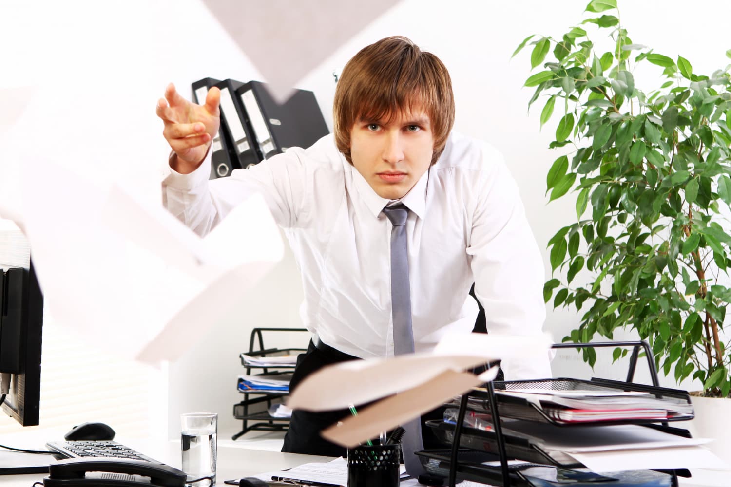Mobing na poslu: Kako ga prepoznati i dokazati? – Kvart Magazin